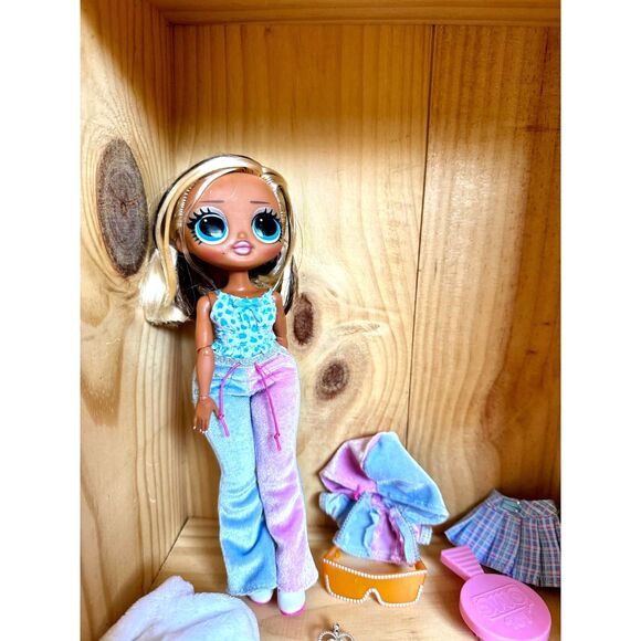 L.O.L. | Toys | Lol Surprise Omg Trendsetter Fashion Doll Sz 9 Hi ...